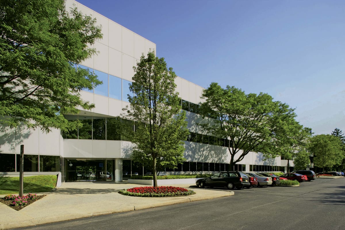 Acadia Realty Trust of Rye has closed on the purchase of a retail condo ...